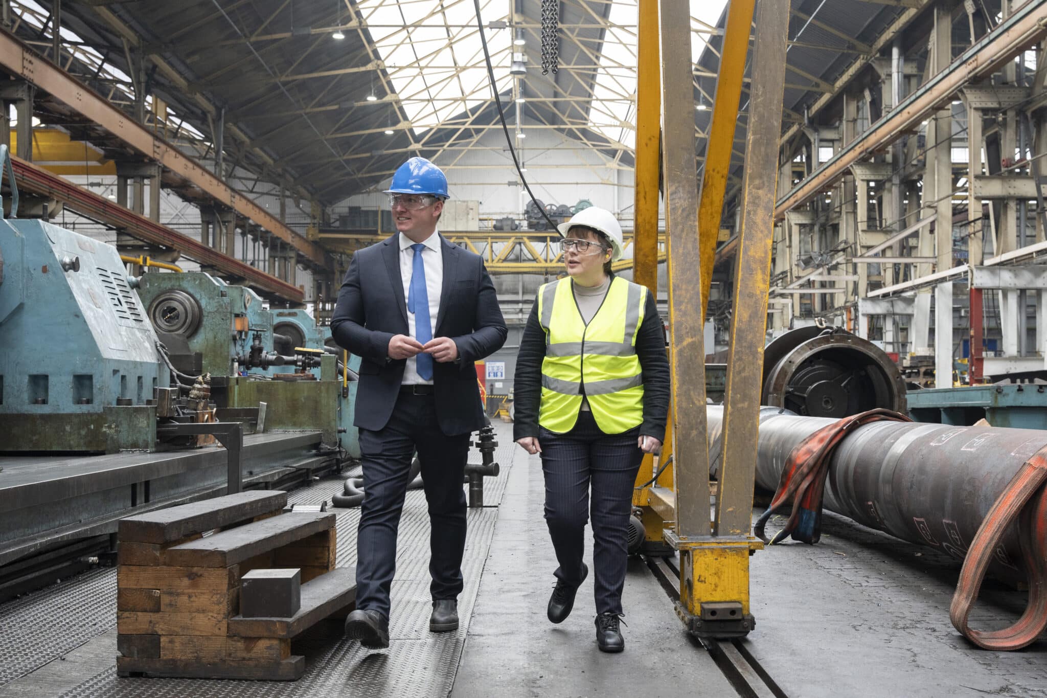 MINISTER FOR DEFENCE PROCUREMENT AND INDUSTRY VISITS & MAKES BIG ...