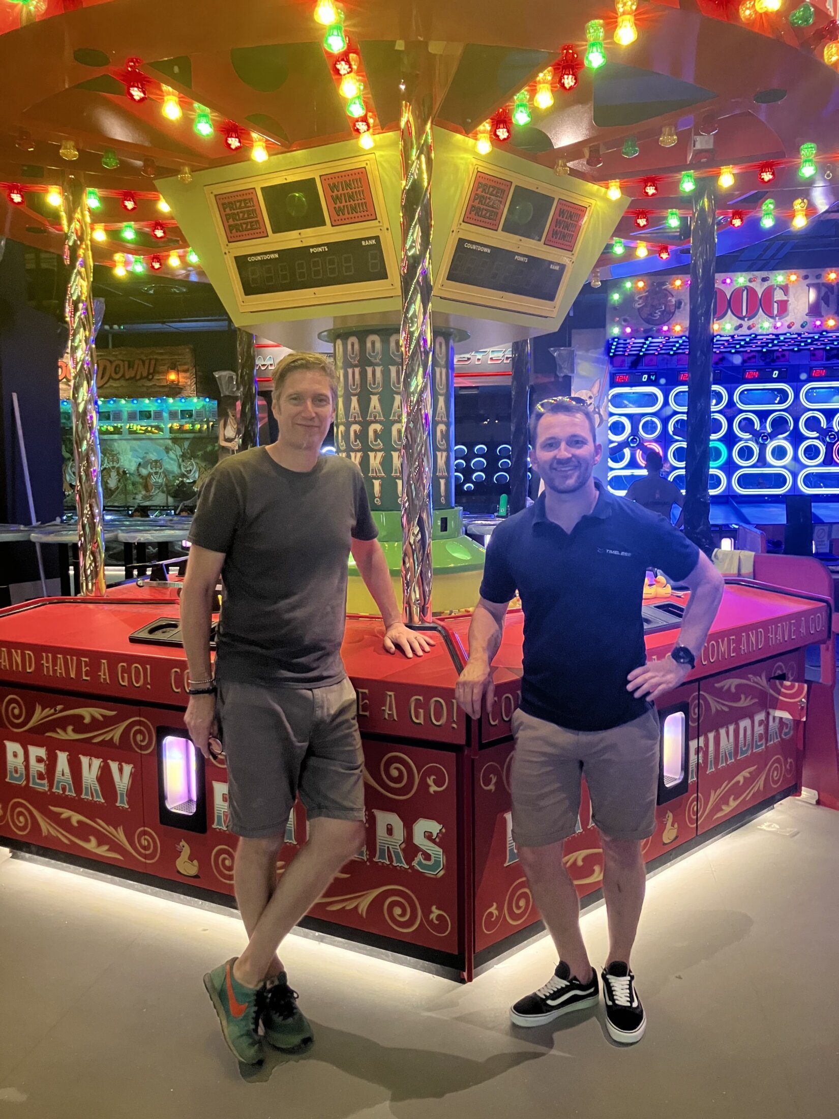 TWISTED SQUARE-TO-CIRCULAR TUBE-END TRANSITION FOR FAIRGROUND ...